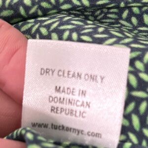 Tucker | Dresses | Tuckernuck Tucker Green Silk Print Button Front ...